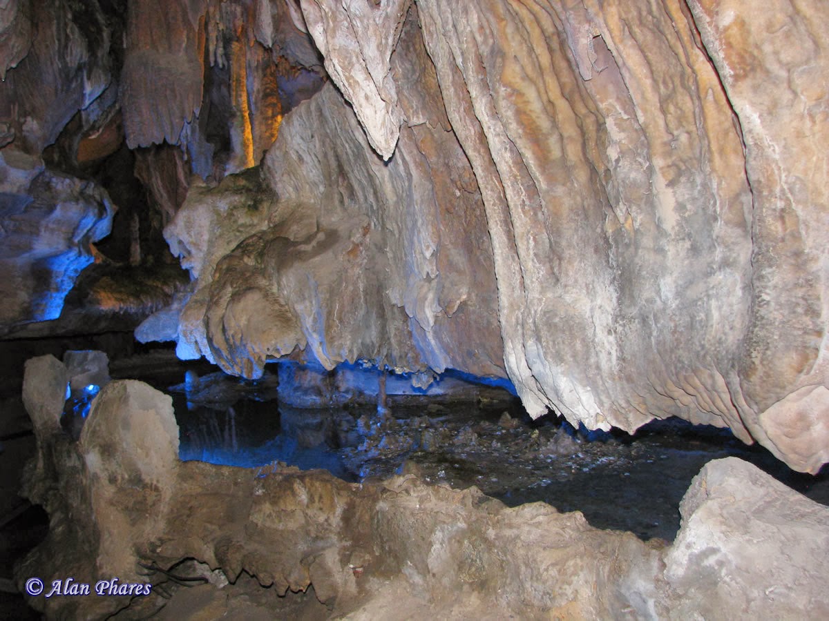 Dixie Highway: Exploring Ruby Falls Caverns