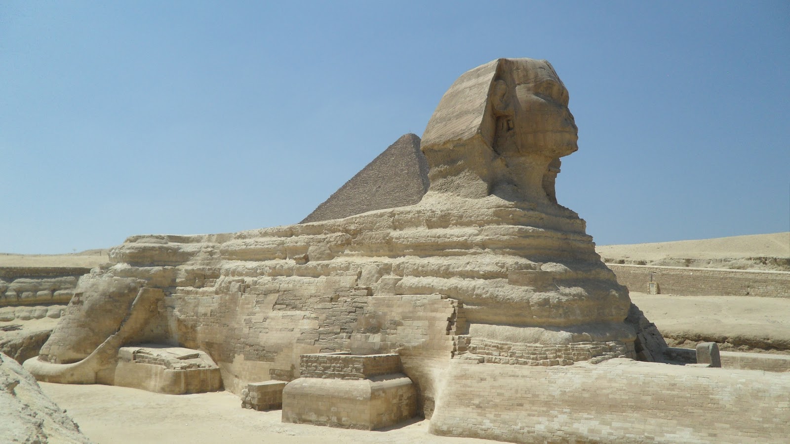 Real Life of an Expat Wife: Egyptian Pyramids in Cairo