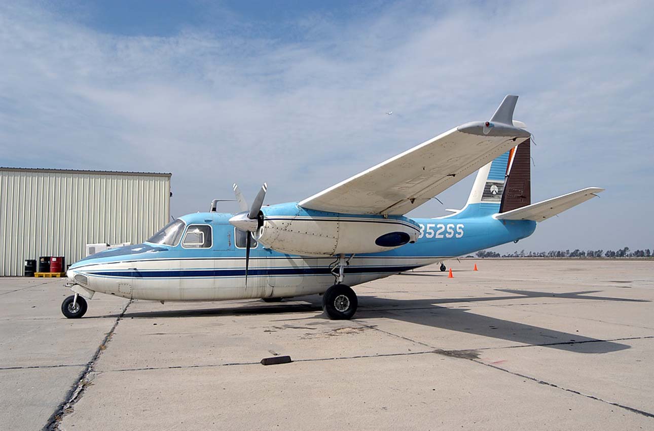 nhungdoicanh: Aero Commander 680