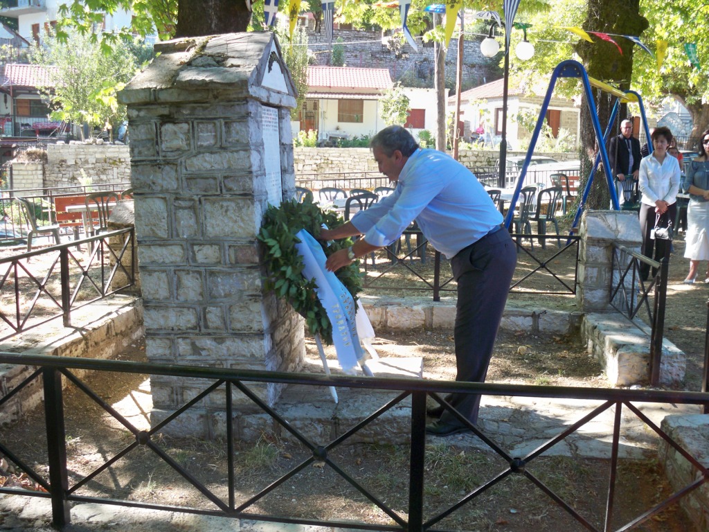 ΤΡΟΒΑΤΟ ΕΥΡΥΤΑΝΙΑΣ: Η ΥΨΩΣΗ ΤΟΥ ΤΙΜΙΟΥ ΣΤΑΥΡΟΥ ΣΤΟ ΤΡΟΒΑΤΟ