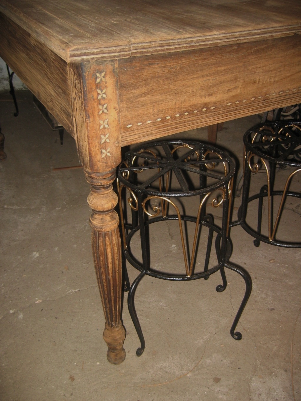 Akyat- Bahay Gangster: XXXV. The Antique Police: A Magic Table Addict's ...