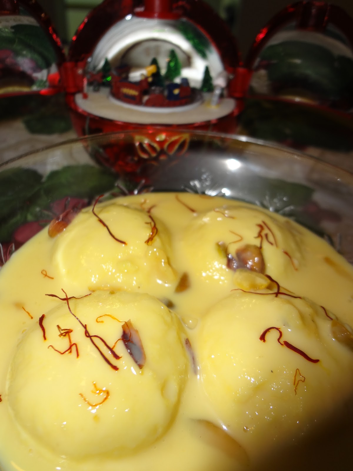 Kesar rasmalai--- a guest post ~ Homely Food