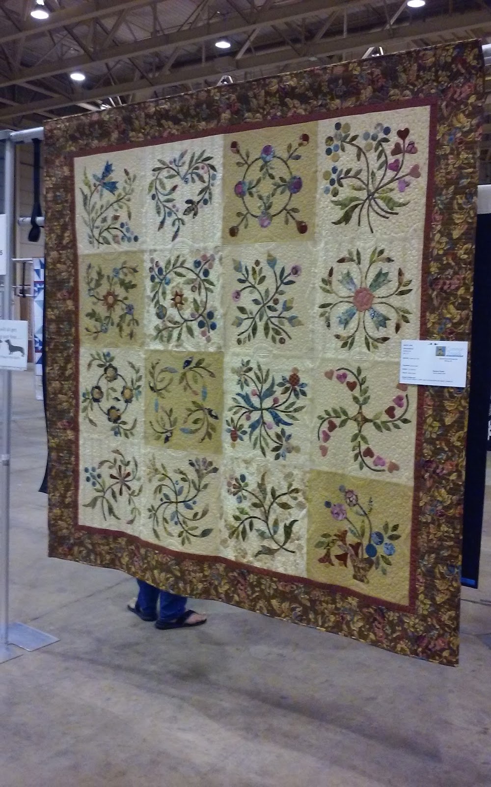 Stitchin' by the River Studio: HERE ARE PICS OF THE COMMON THREADS ...