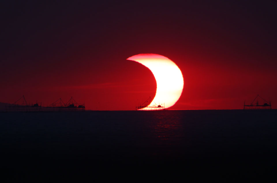 White Wolf : Spectacular Photos -Video of Annular Solar Eclipse - May ...