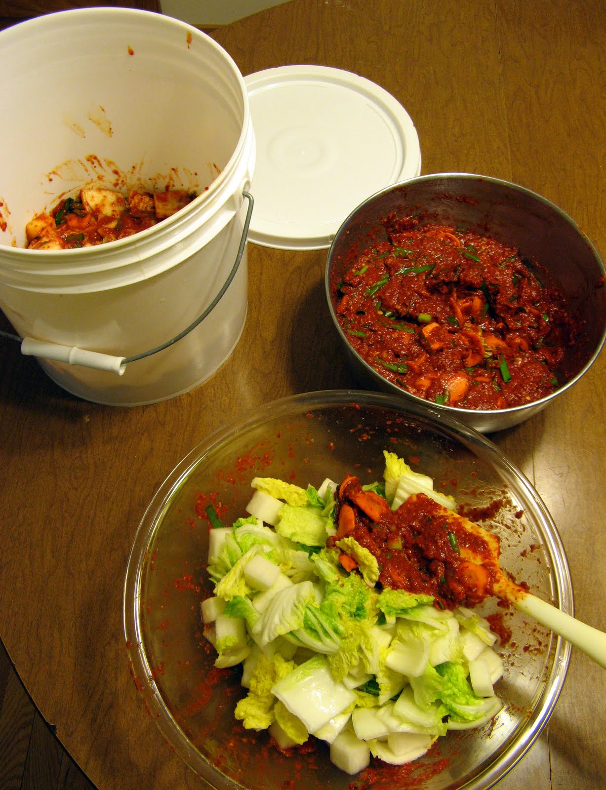 Eureka's Eats: Kimchi . . . ah, delicious rotten cabbage.
