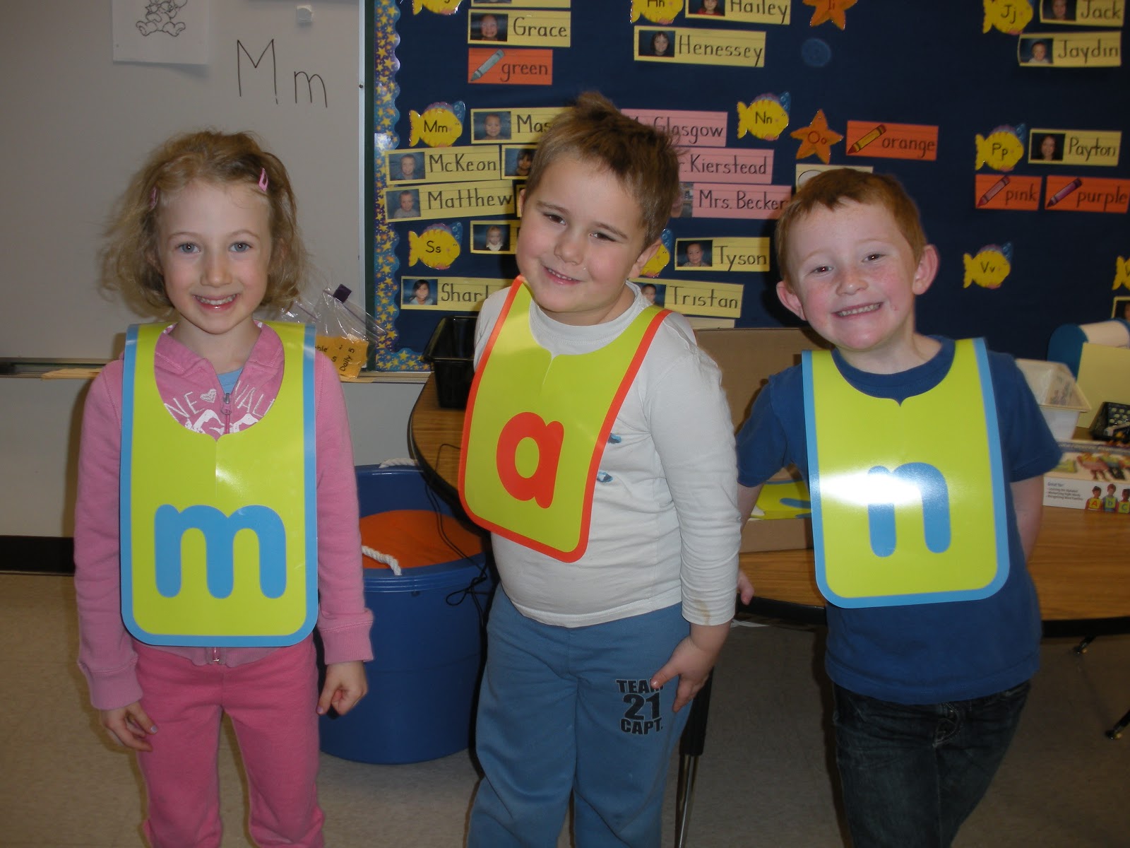 learning and laughter: Letter Vests - Making Words!