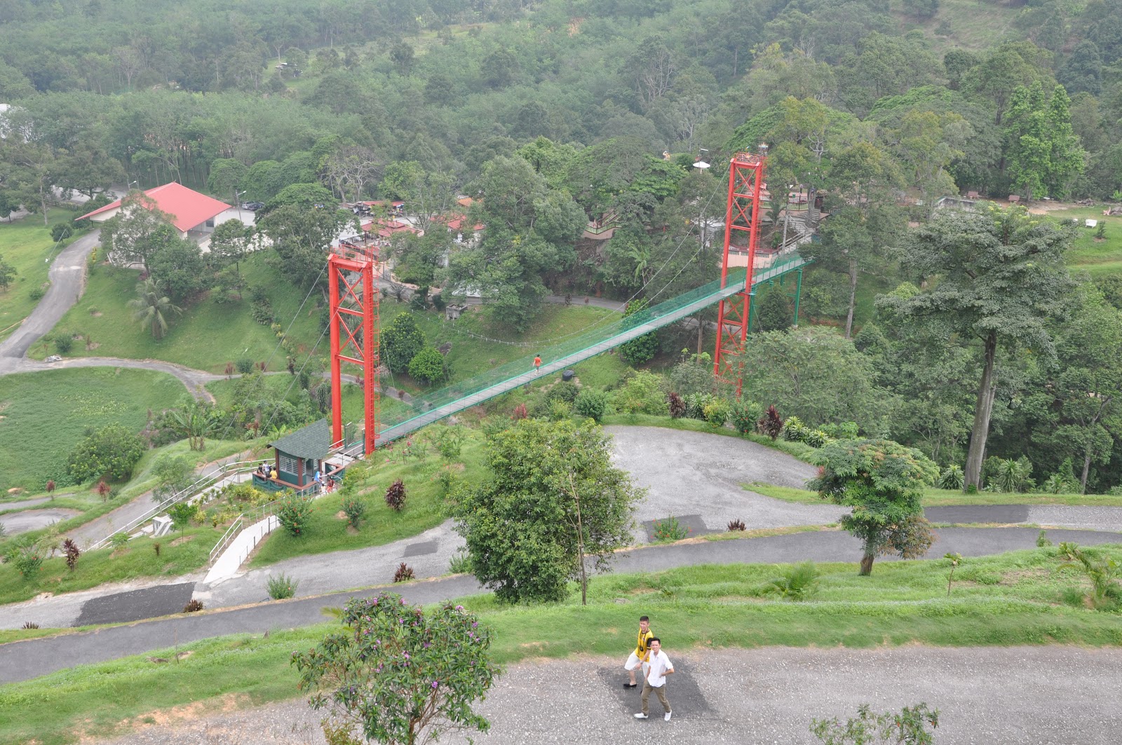 Sungai Siput Boy: Pekan Broga: Gigantic Monkey God at Sak dato Temple ...