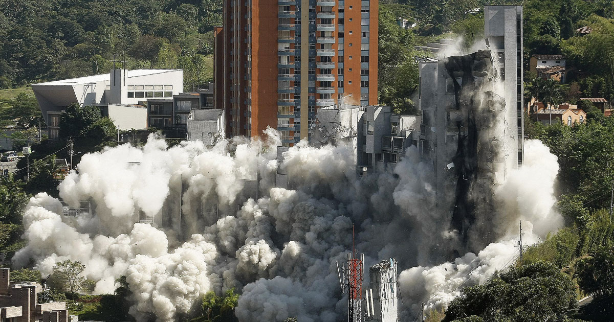 Demolición por Implosión (Edificios)