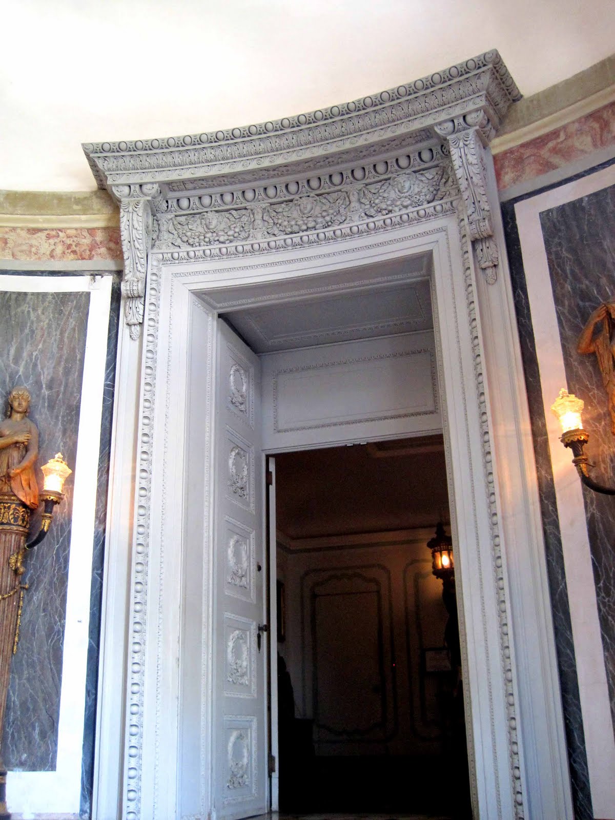 architect design™: Vizcaya: the entrance loggia