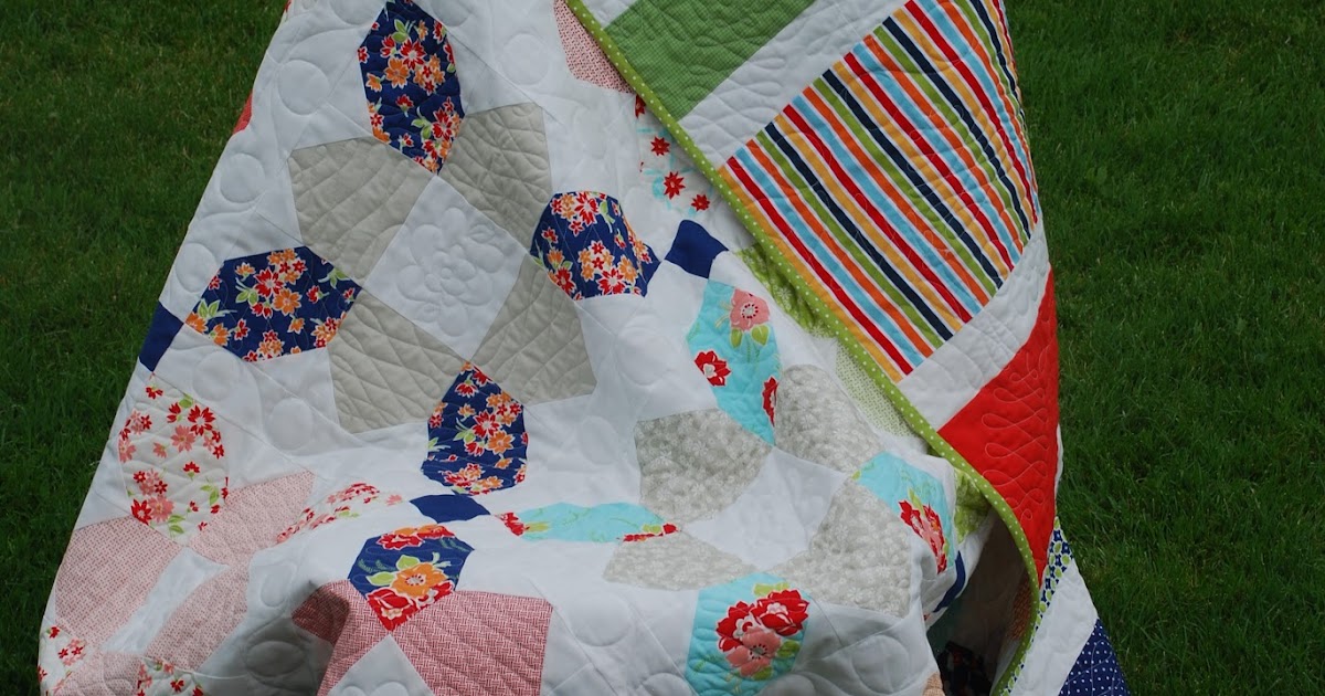 Everyday Insanity...: Prairie Flower Quilt for Mom