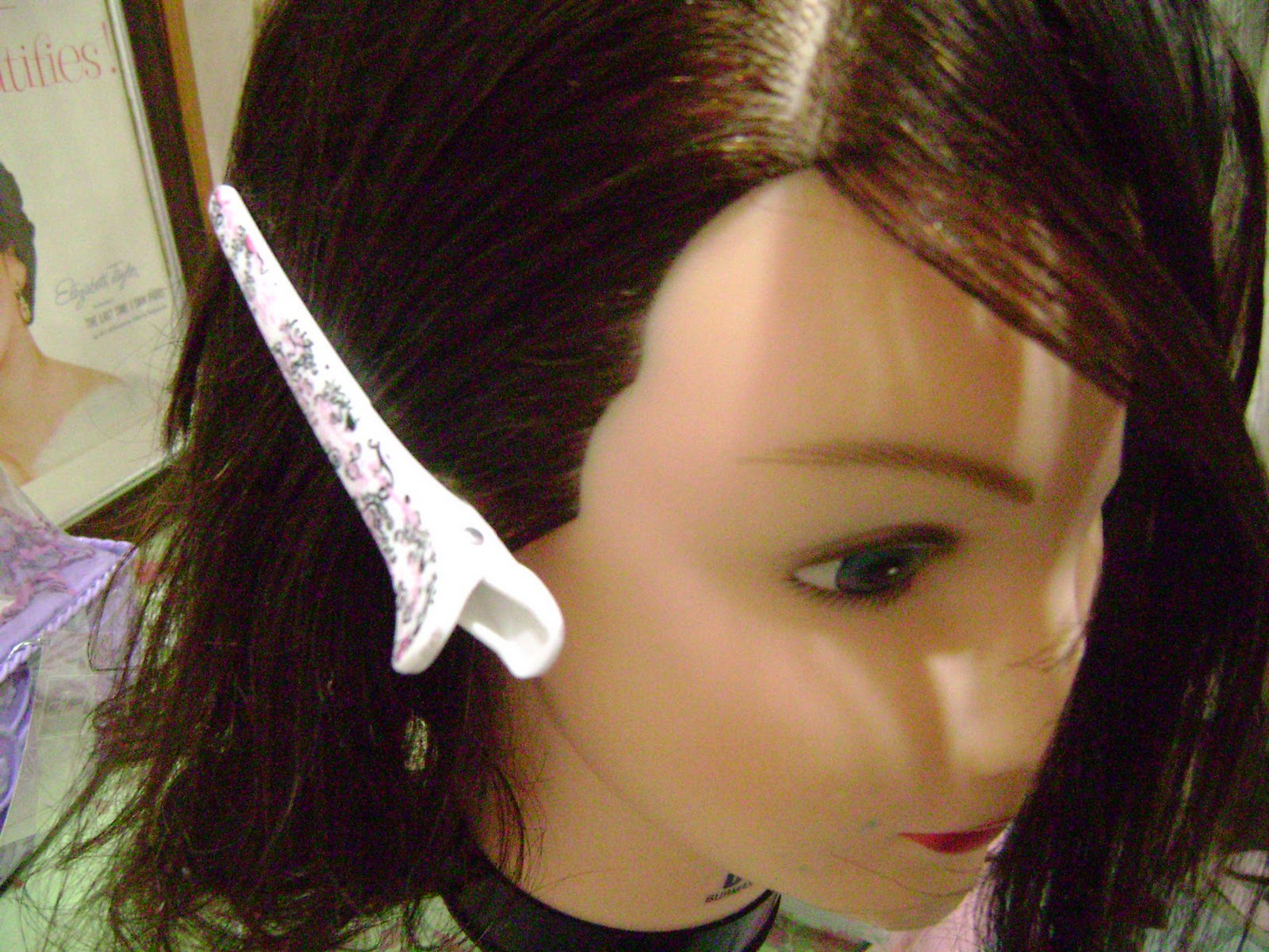 The Pink Retro Powder Room: How To Cut Betty Bangs!!