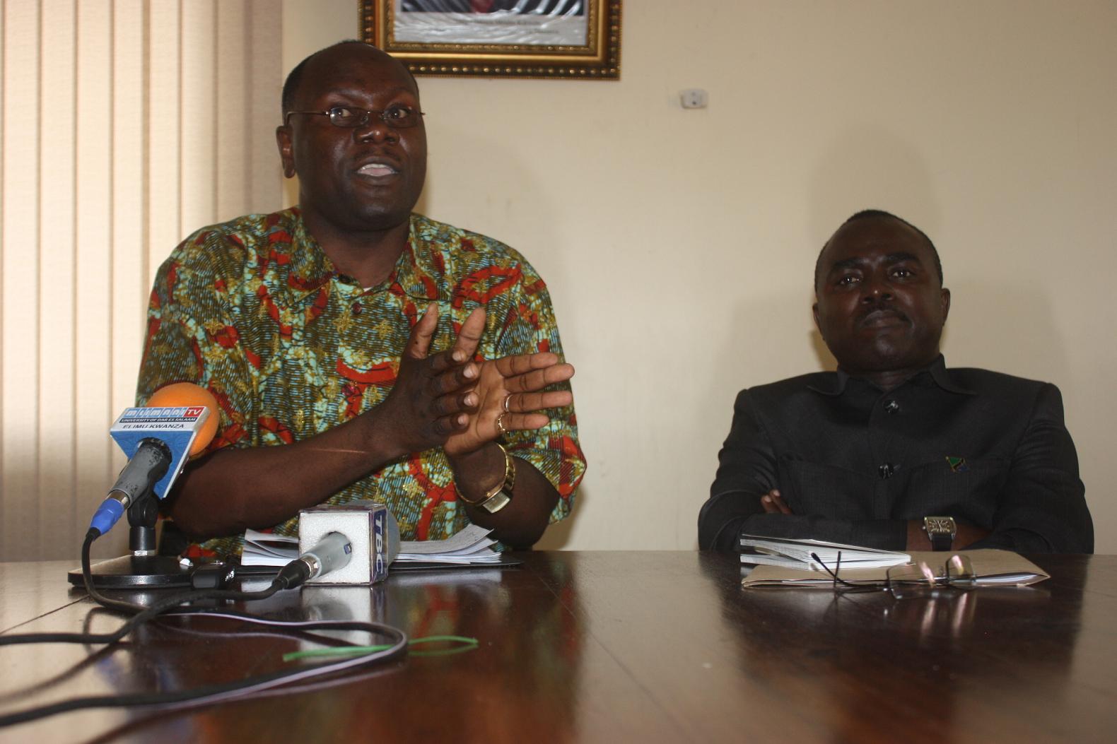 KATAVI NA FURSA ZINAZOPATIKANA: 2012-03-25