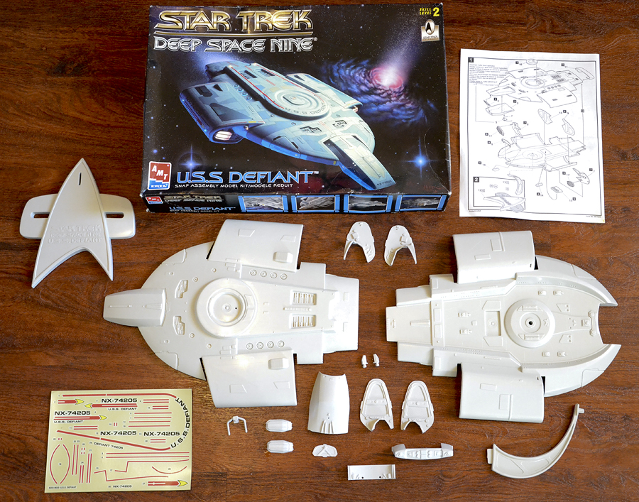 U.S.S. Defiant, NX-74205 (1/420 scale model)