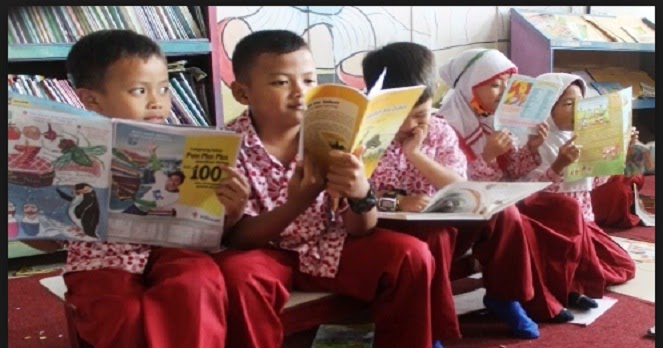 Alasan Kenapa harus Rajin Membaca Buku Cetak