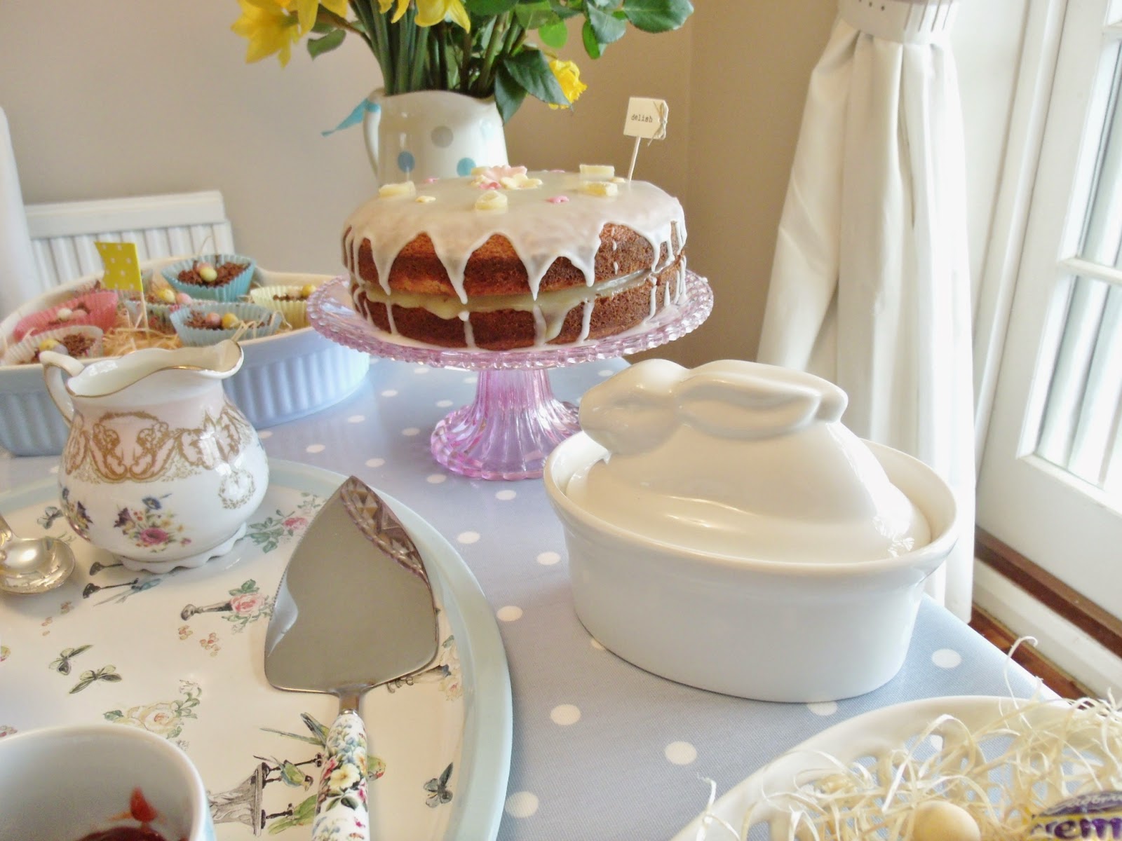 Vintage Easter Tea Party - Victoria's Vintage Blog