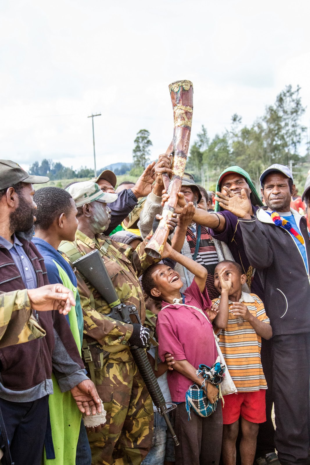 Oil Search Pacific Games Relay in Kutubu, Southern Highlands Province ...