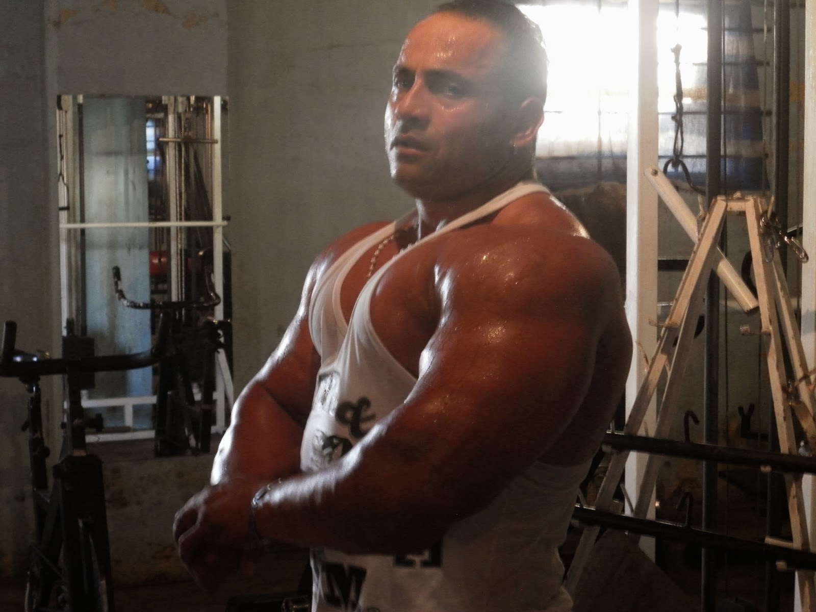 Muscle Lover: Argentinian bodybuilder Gonzalo Arrua