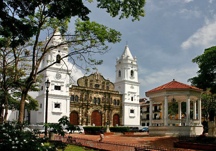 Rincón para Artistas: Historia del Arte Colonial en Panamá