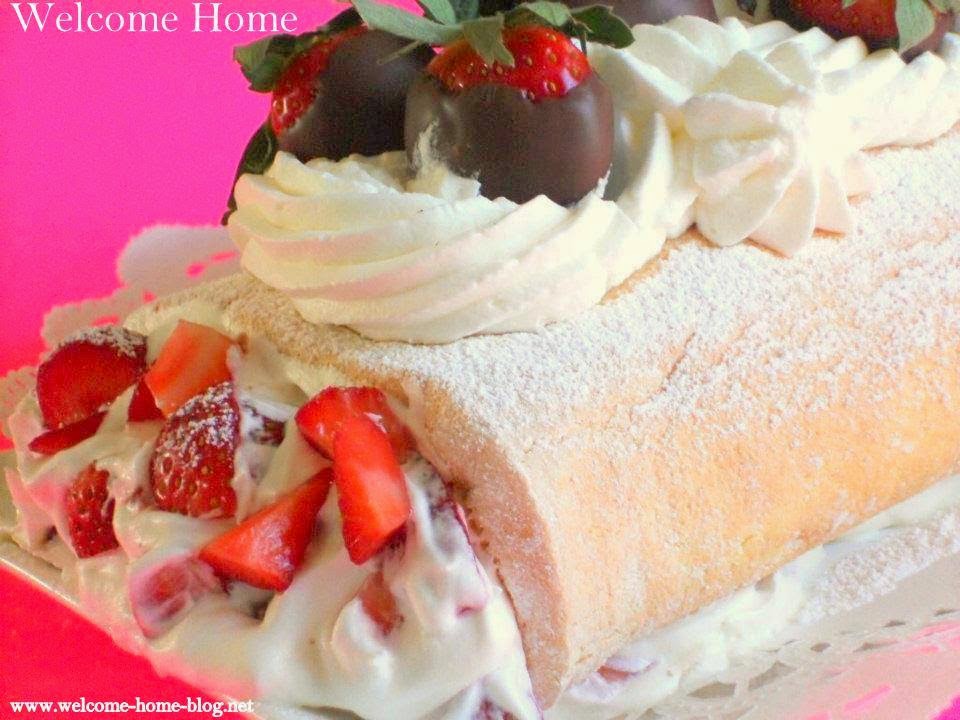 Welcome Home Blog: ♥ Strawberries and Cream Yule Log