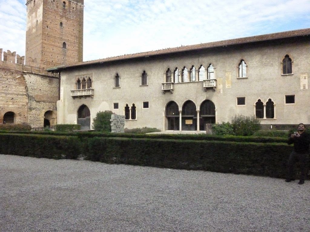 Shftoptplus/UTS: Castelvecchio Museum, Carlo Scarpa