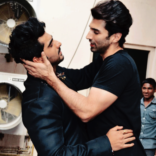 Shirtless Bollywood Men: Bromance: Arjun Kapoor and Aditya Roy Kapur