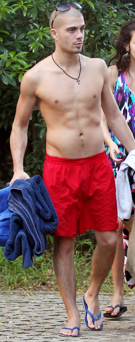 Straight Jock Feet: Max George of The Wanted has perfect feet...