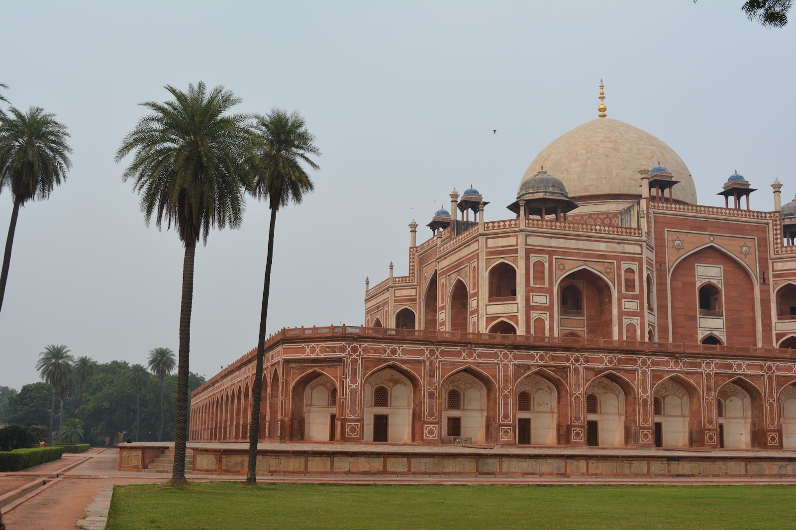 An Englishman in La Tranche: Delhi: Lotus Temple, Humayun's Tomb