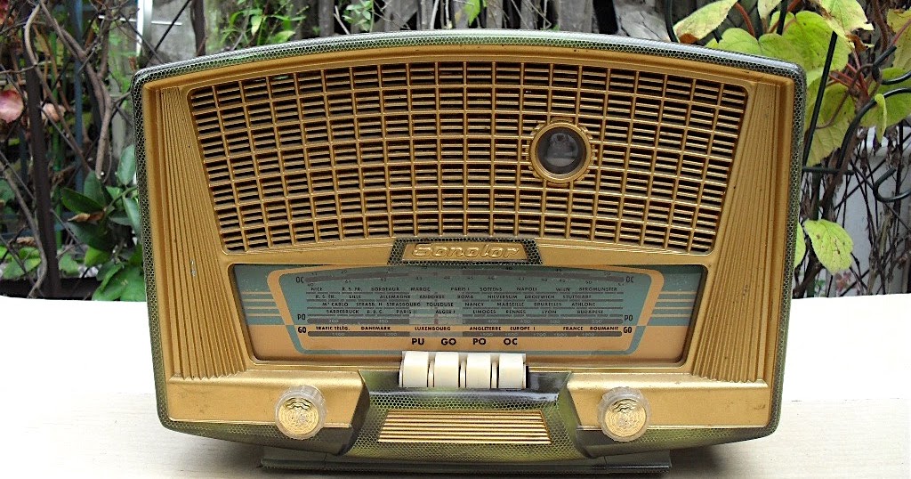 Collectionneur de TSF et radio: Sonolor, Modèle: Florida, Année: 1956.