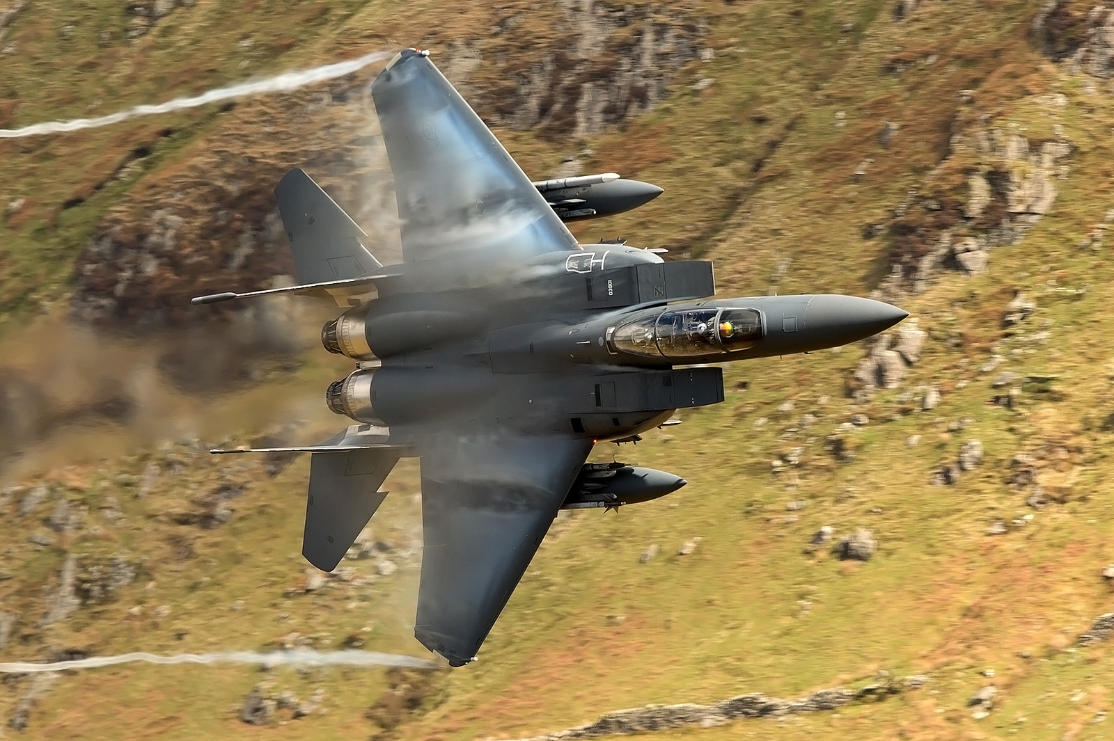 NSW RADIO AND COMMUNICATIONS - by Michael Bailey: FLEETSAT / FLTSATCOM ...