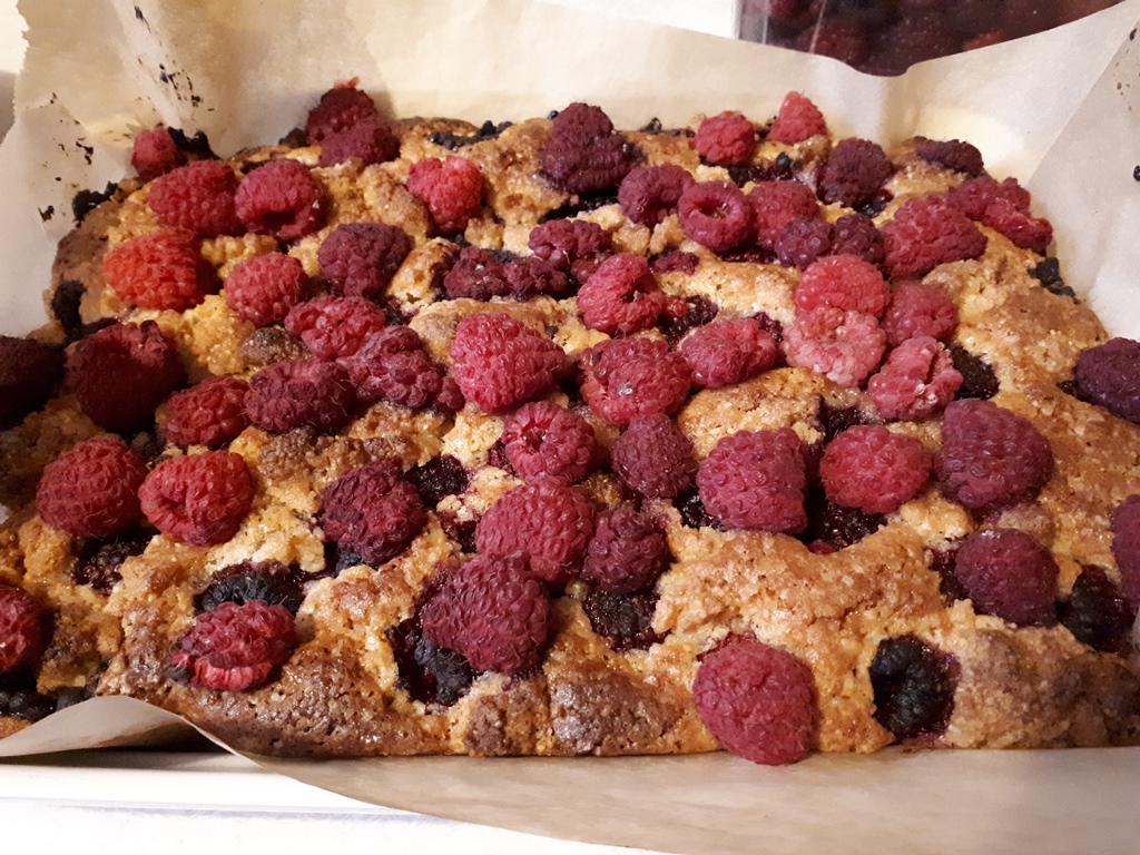 An English Homestead: Raspberry Slice