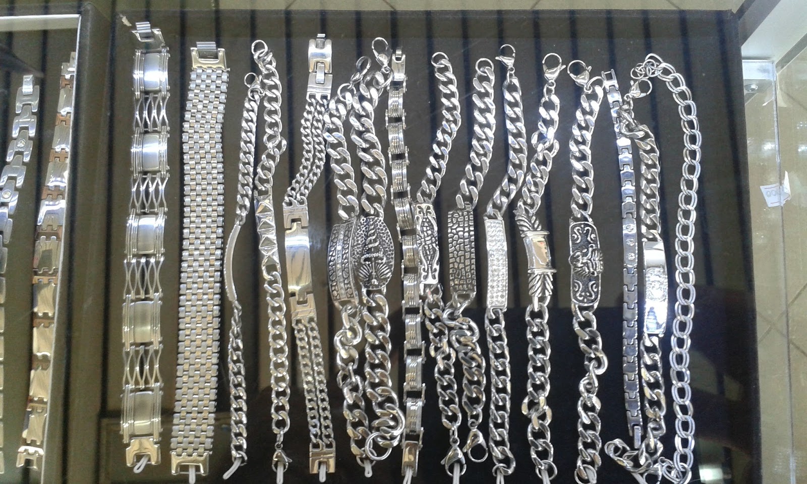 Besi Putih | The Ambon Manise Shop | Oleh-oleh Khas Maluku