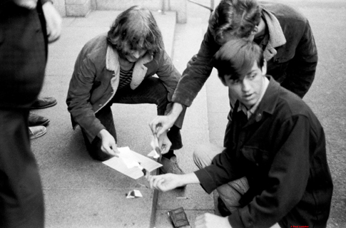 Russia Implodes After Putin Summons 300,000 to Die for Him - Democratic ...