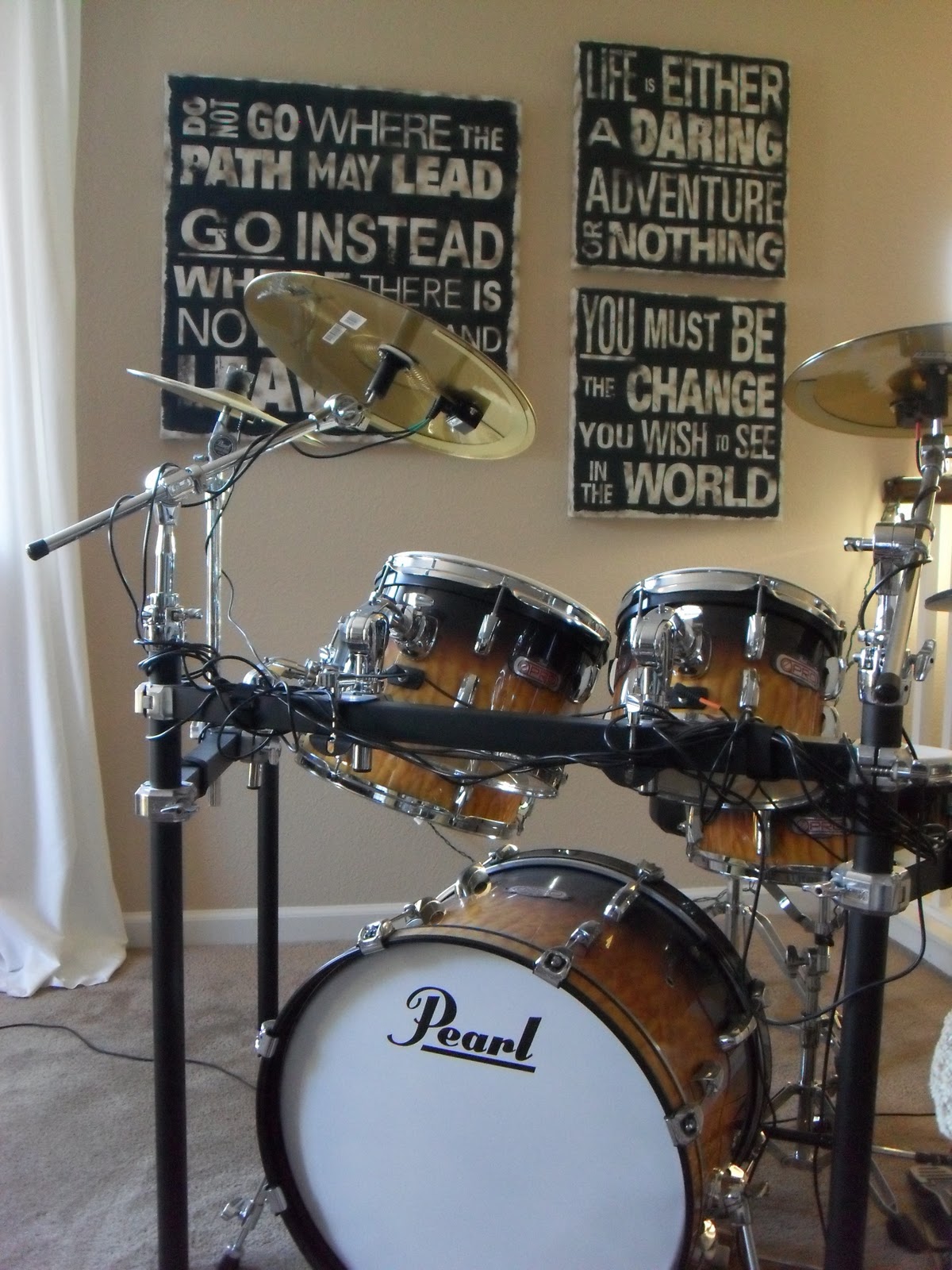 Tutorial: Sound-Absorbing Art in the Recording Studio