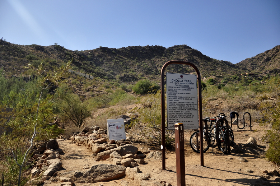 Exploring the Southwest: Camelback Mountain- Cholla Trail