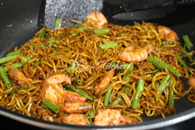 Mee Talam Aka Mee Boko Kegemaran Anak Kampung - Azie Kitchen