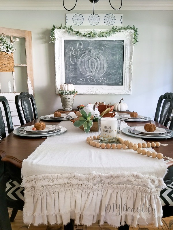 Simple Fall Tablescape - DIY Beautify - Creating Beauty at Home