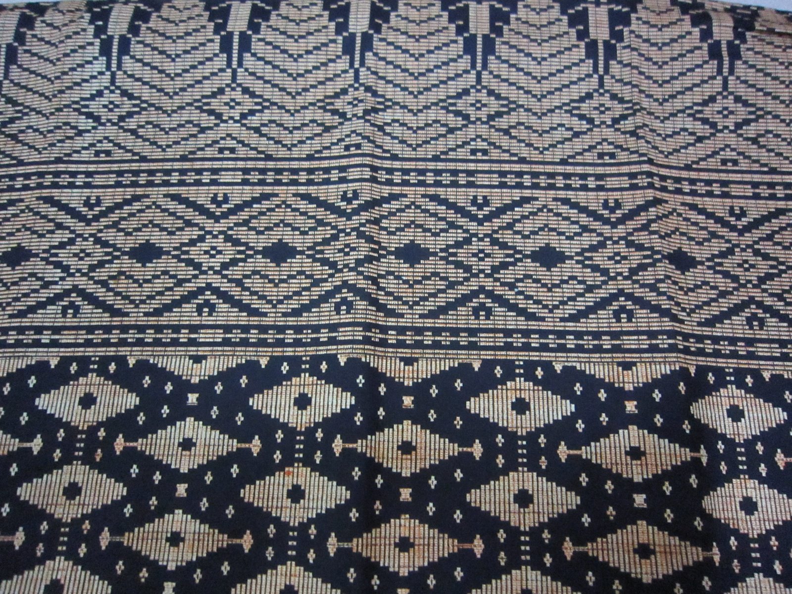 Sofea Sofea: More batik & songket