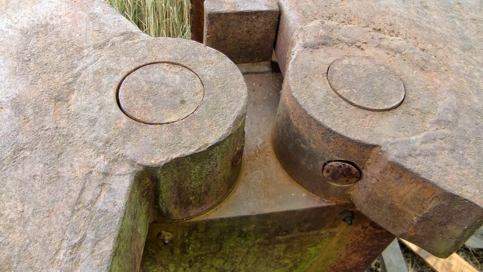 FS Supply Co: Used Esco Round Nose Digging Clam Bucket-2 yards