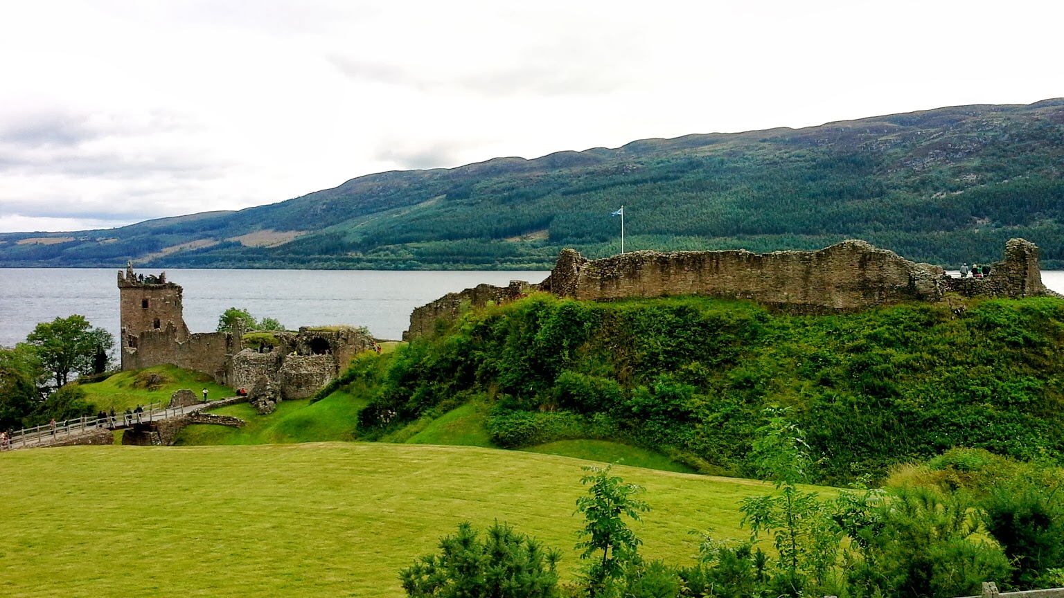 Una giornata a Urquhart Castle - Emotion Recollected in Tranquillity