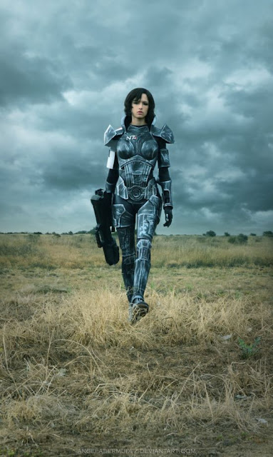 Cool : Gadis Cosplay N7 'Fem Shepard' Yang #BadAss (7 Gambar) | Aku ...