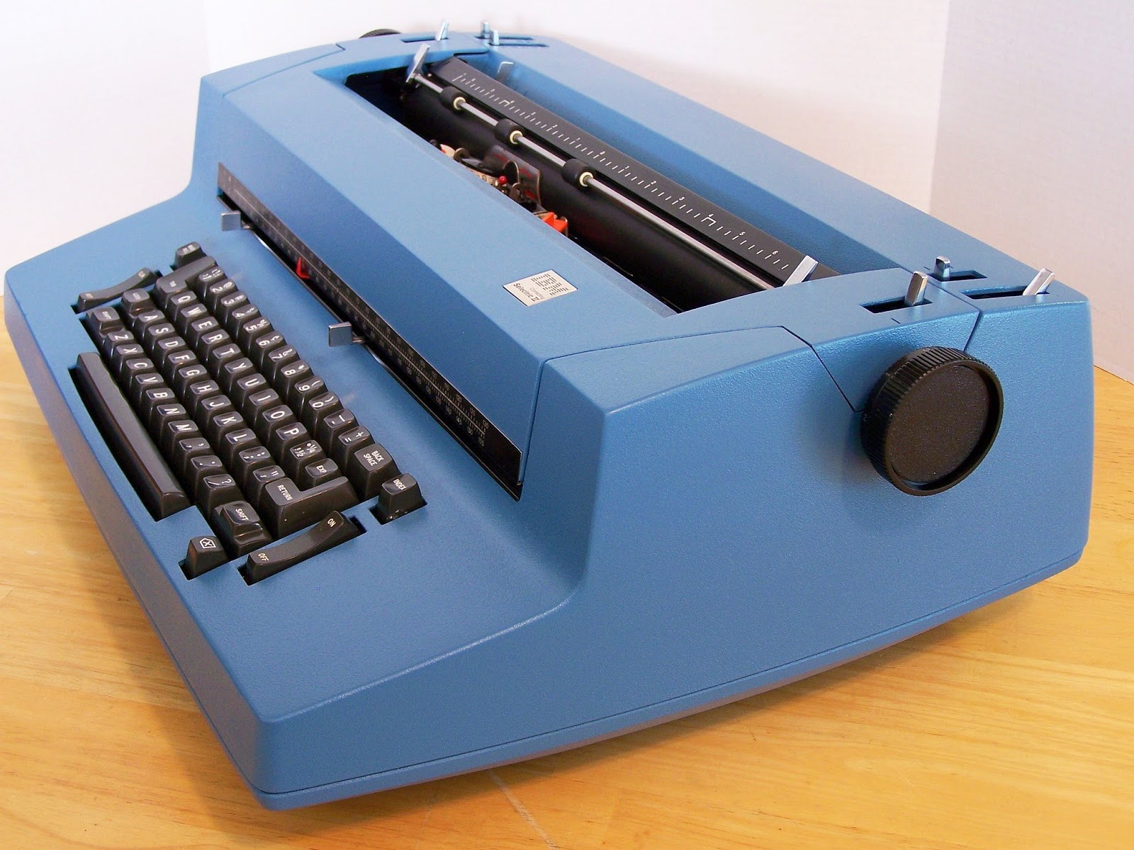 IBM Selectric Typewriters: Classic Blue IBM Selectric II - Completely ...