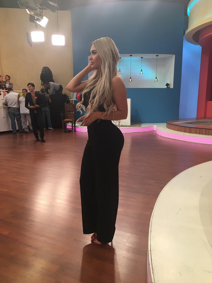 Celebrity Girls Pics: Jeni De la Vega Enamorandonos Pack