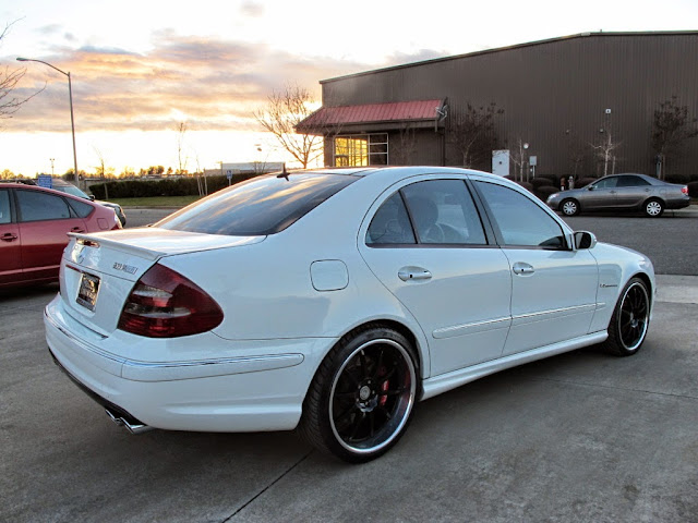 Mercedes W211 E55 AMG RENNtech White on Black | BENZTUNING