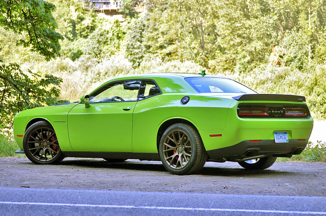 2015 Dodge Challenger SRT Hellcat: First Drive Photos - Latest Auto Design
