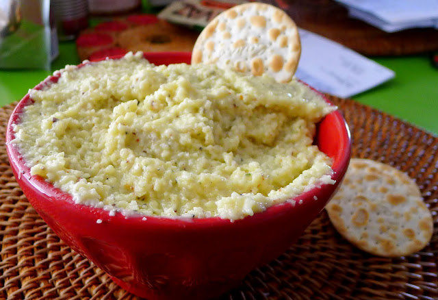 Super Cheesy and Delicious Parmesan Dip