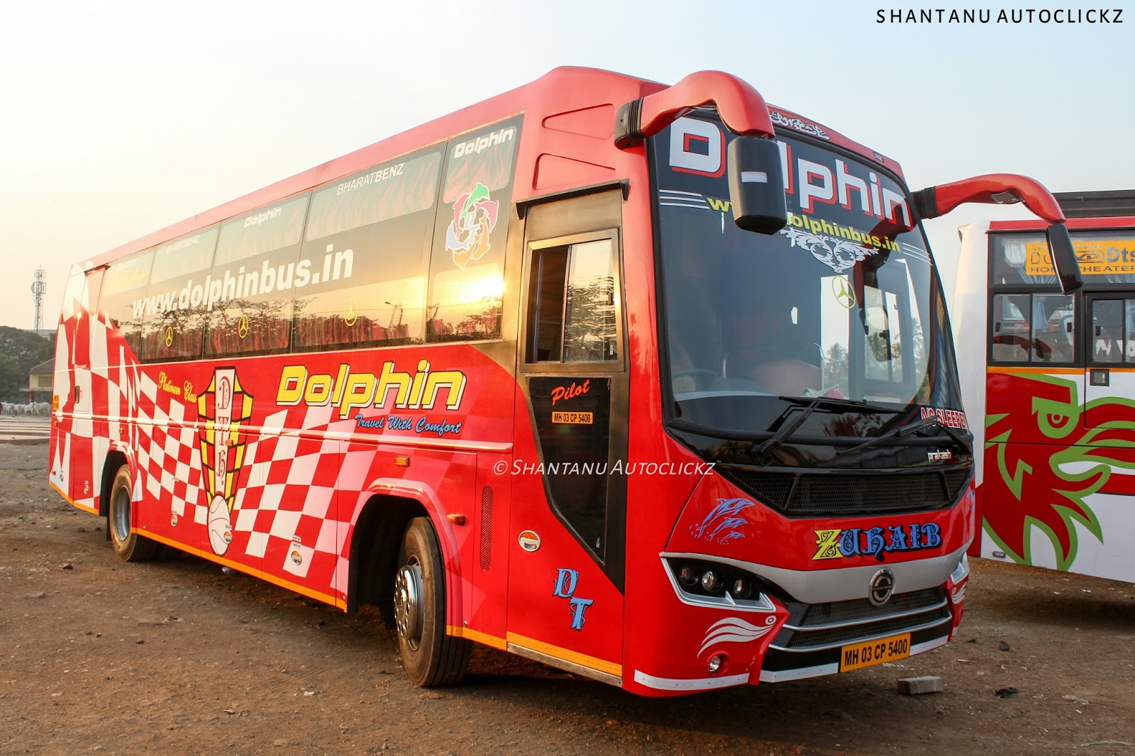 Shantanu Autoclickz: ★ Dolphin Travel House Bharatbenz 2+1 AC Sleeper