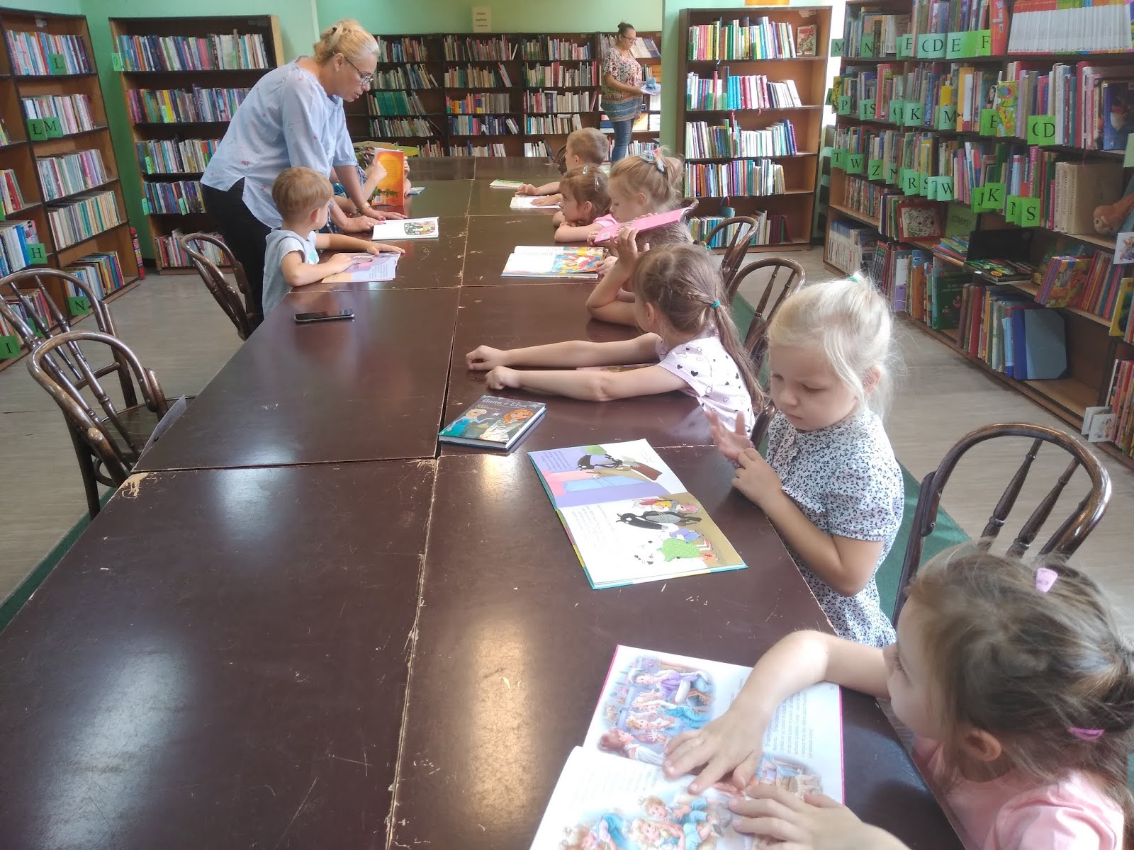 BIBLIOTEKA NA SZWEDEROWIE: Wodne malowanki