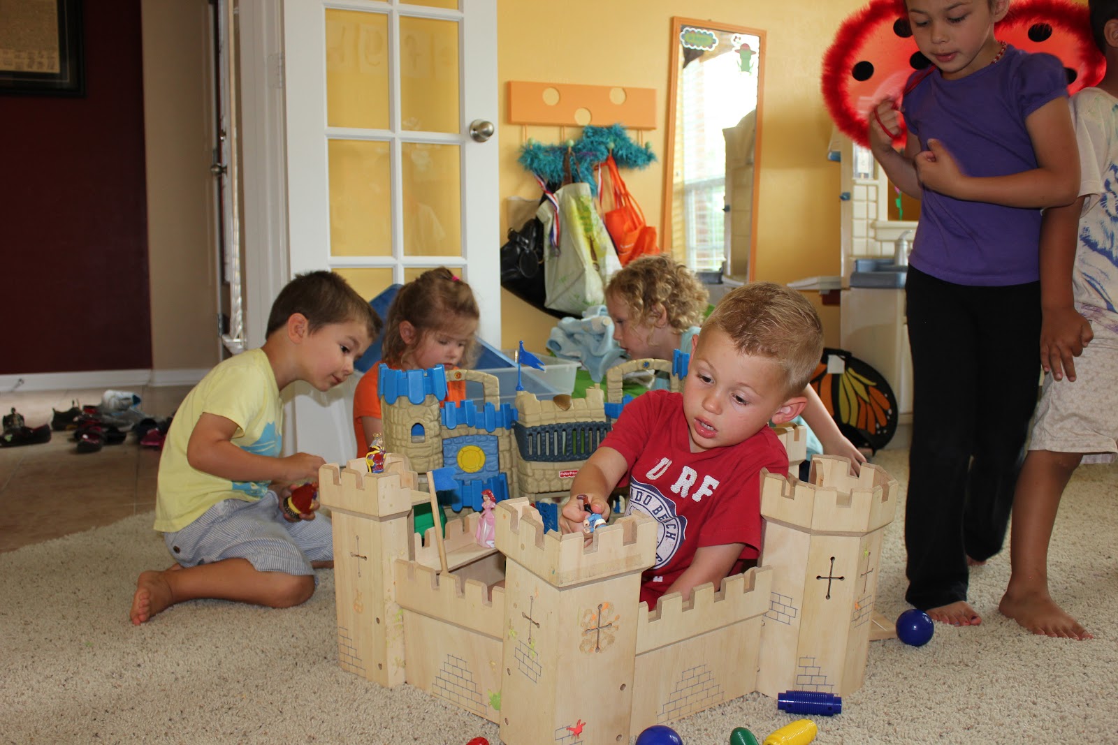 Butterflies & Bullfrogs Preschool: Kings, Queens, Castles & Things