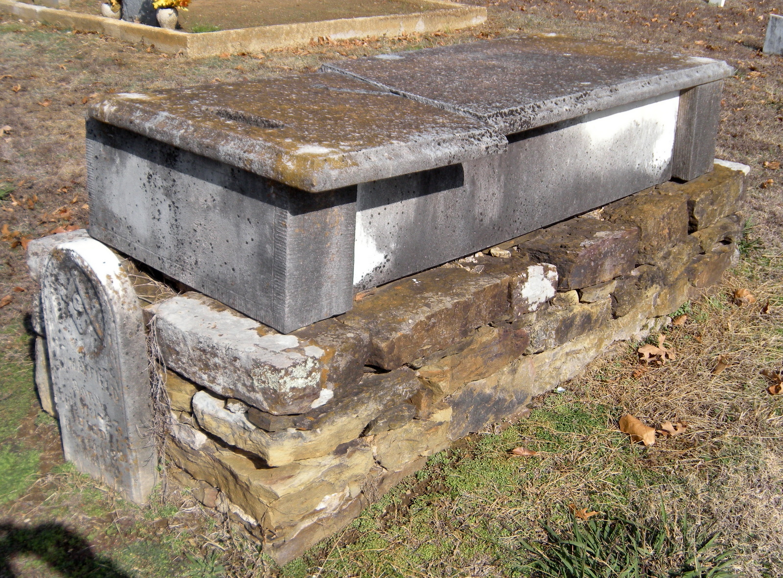 Escape to the Silent Cities: Interesting Box Tomb