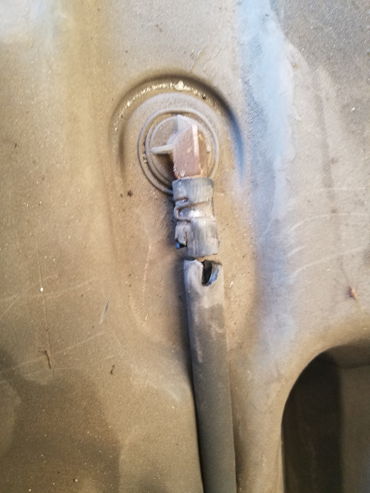 R32 GT-R Fuel Tank Leak - Nissan Skyline GT-R s and GTR Information